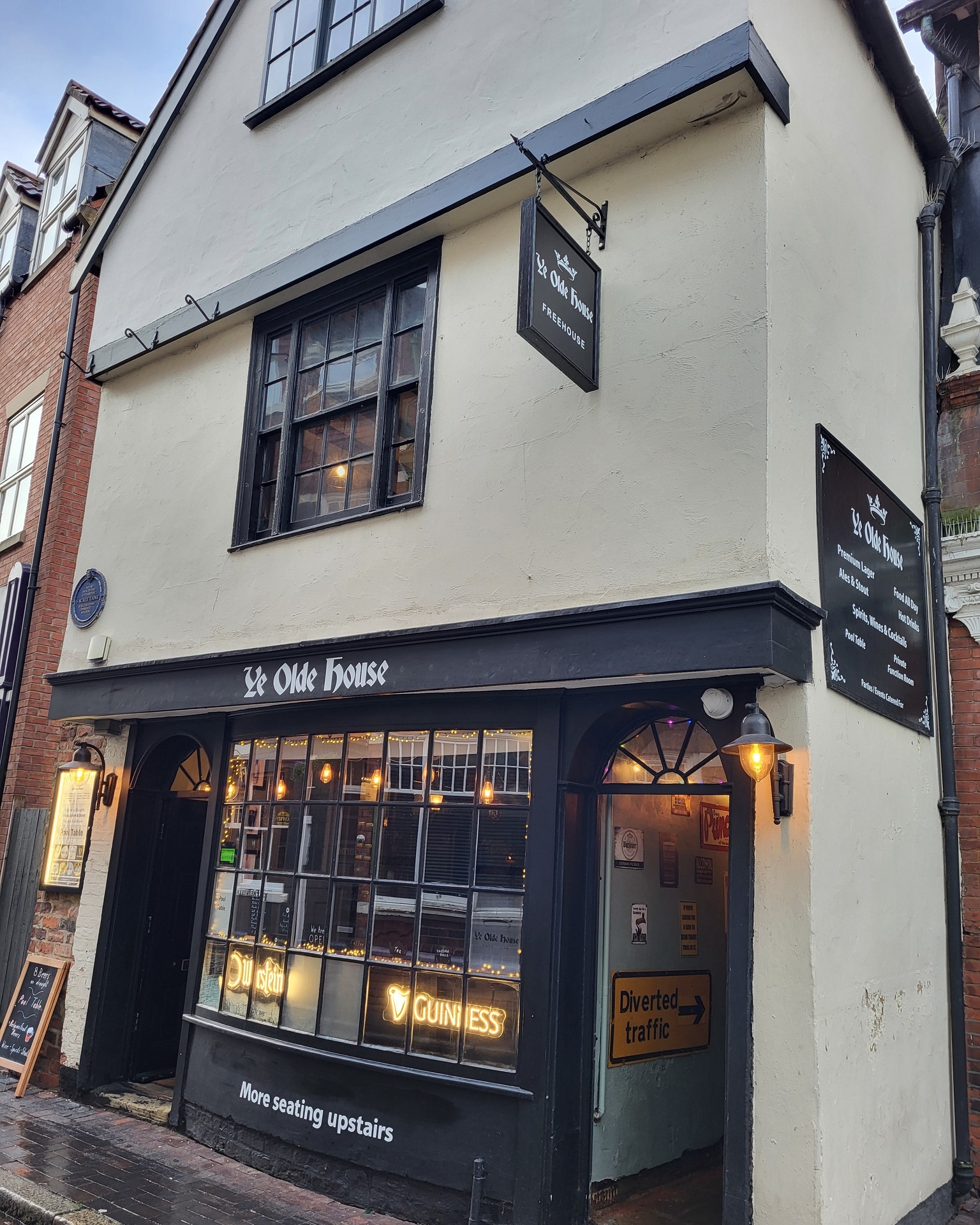 Ye Olde House Bar | Historic Pub In Hull Old Town